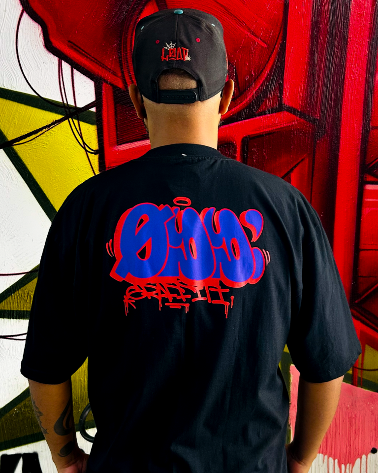 CAMISETA – ODD – PRETA – Odd Graffiti